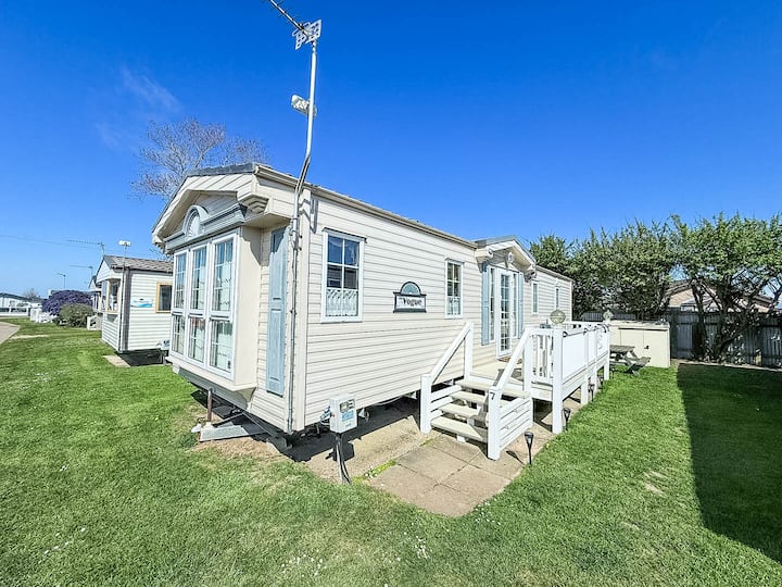 Lovely 6 Berth Caravan On California Cliffs Holiday Park In Norfolk Ref 50007m - Hemsby