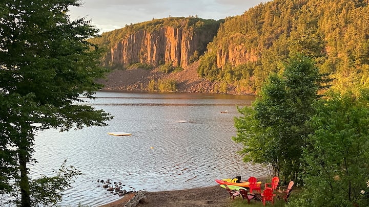Rock Candy Cabin: Northern Haven On A Lake - Ontario