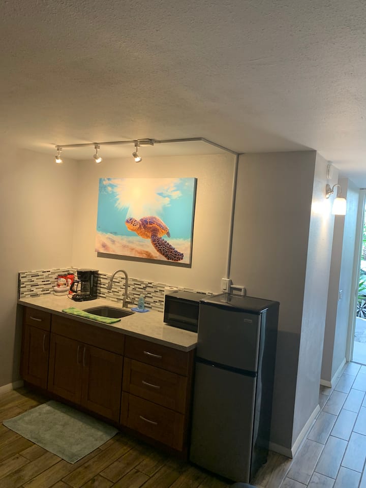 Studio In Ocean Front Town Of Kailua Kona, Hi. - Kailua-Kona, HI