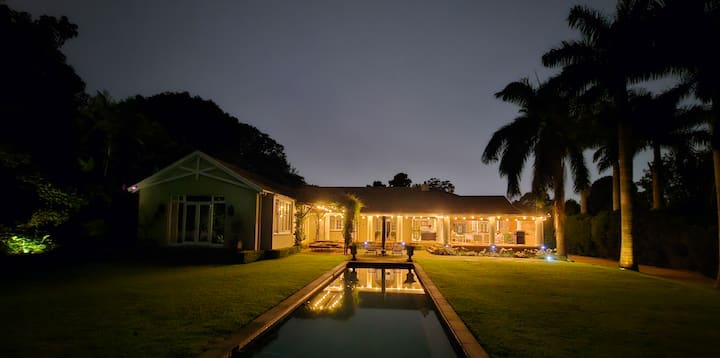 Beautiful Classical Kloof Home (Solar Power) - Kloof