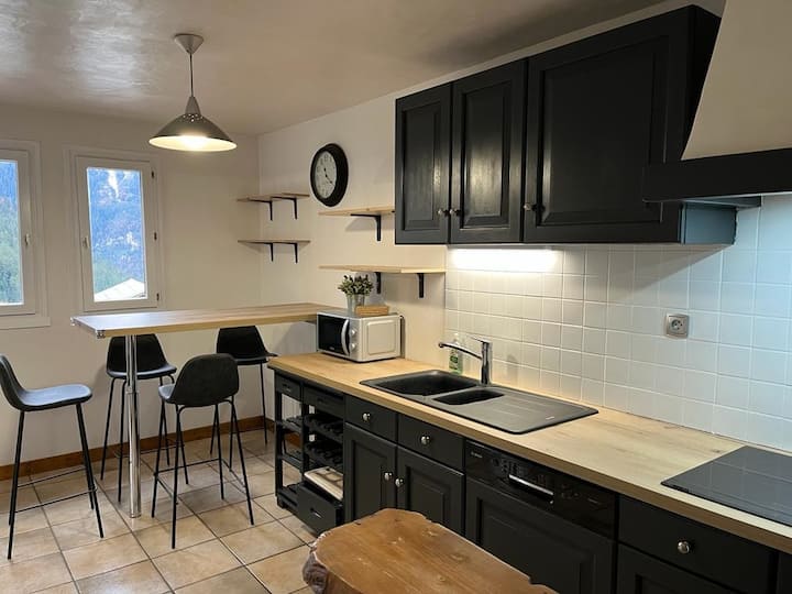 Appartement Calme & Lumineux Avec Vue Dégagée - Courchevel