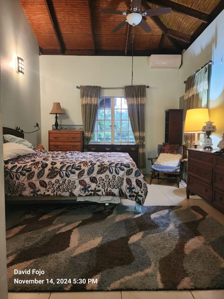 Buena Vista Haven - Views/pool/location 2 B 2.5 Ba - Port of Spain