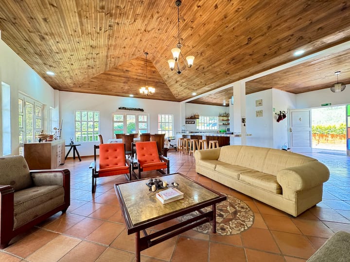 Casa Familiar  Campestre En Jenesano - Boyacá. - Jenesano