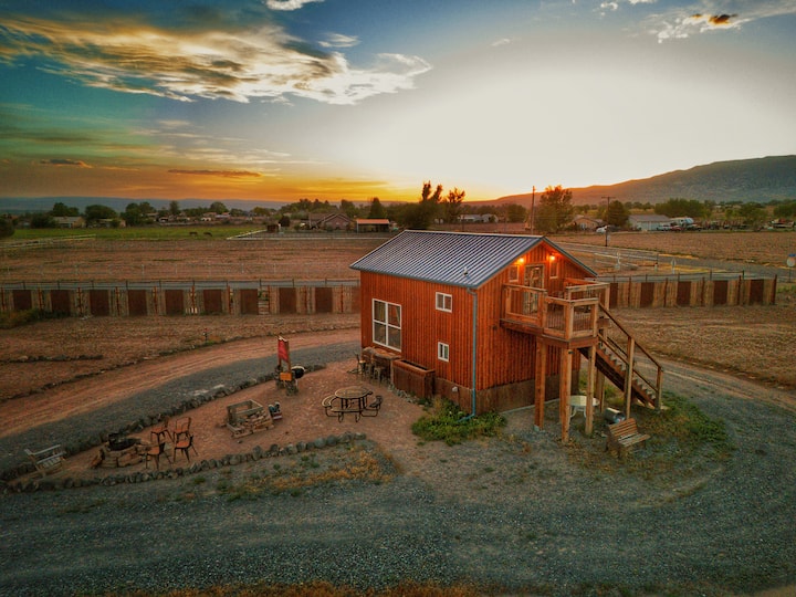 The Arabesque At Triple View Tiny Houses - Colorado