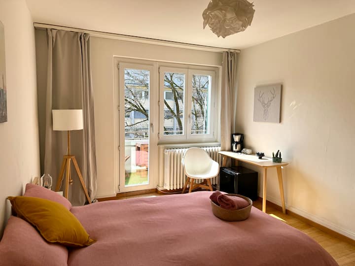 Letzigrund Gem – Cozy Room With Easy Zurich Access - スイス チューリッヒ