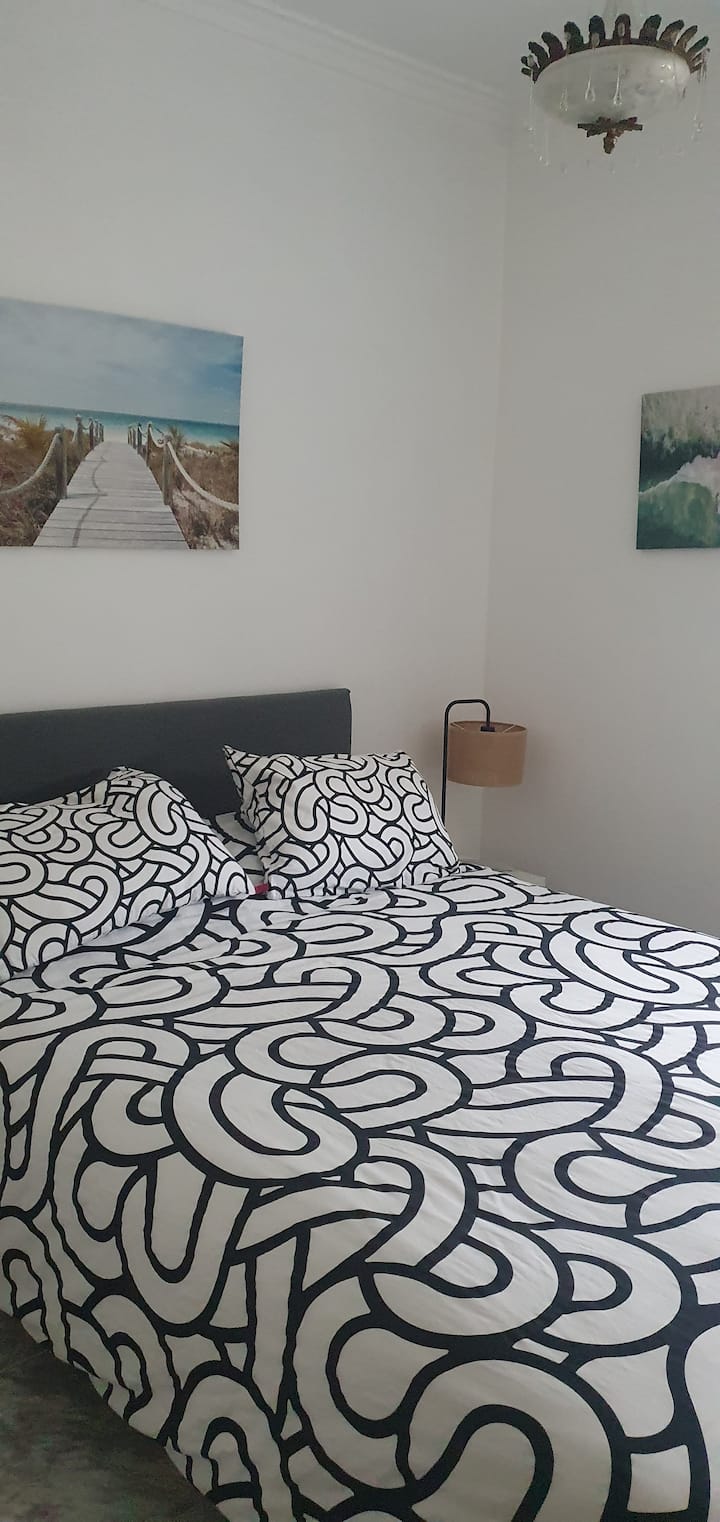 Lisboa : Appartement 6 Personnes à 20 Minutes En Métro Du Centre De Lisbonne - Queluz