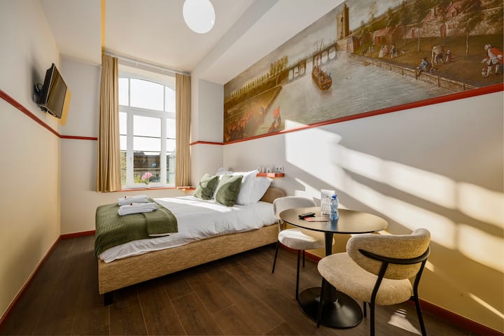 Romy&travis | 2 Bedrooms And Bathrooms | - Brügge