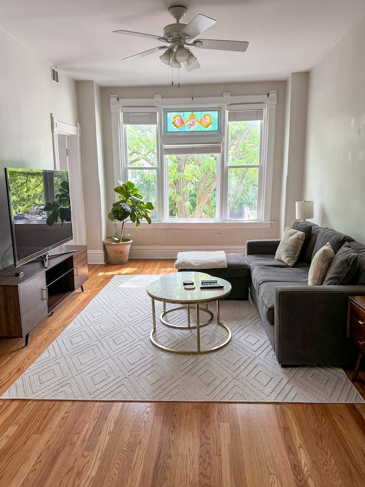 3 Bed/1 Bath (2nd Floor) 1 Mile From Wrigley Field - 芝加哥