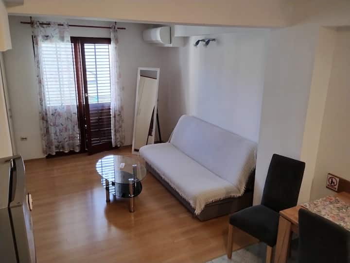 Apartment Magdalena, Split, Near ŽNjan Beach - Split
