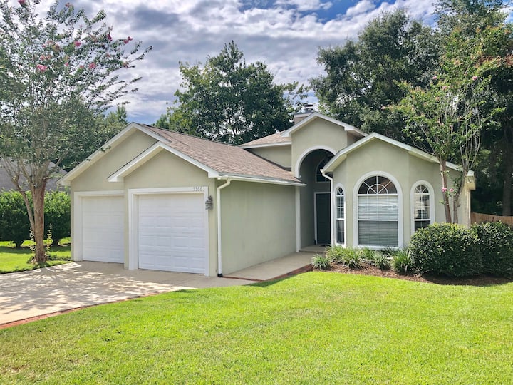 2-bedroom Residential Home - Lake Iamonia, FL
