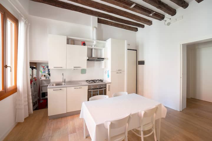 Ca Lion By Venicevillas , Biennale - ヴェネツィア