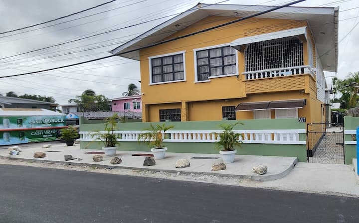 Avalon Regia 3 Bedroom Upstairs Apartment - Guyana