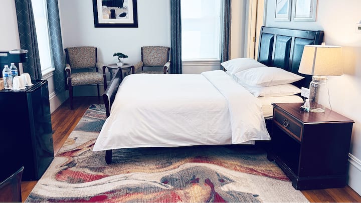 Deluxe Queen At Ginkgo House - Cambridge, MA