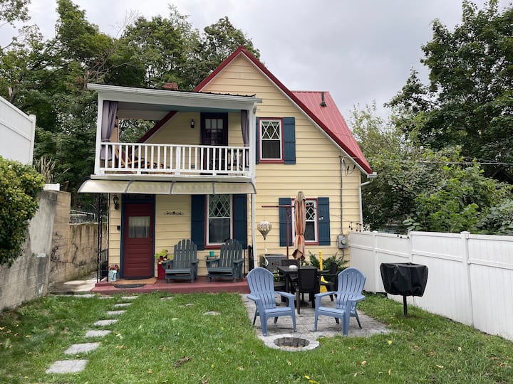 The Hillside Hideaway - Cumberland, MD