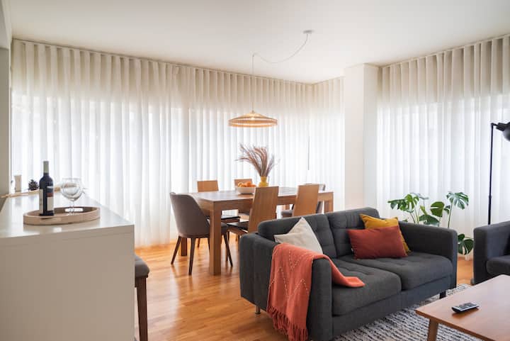 Spacious 3br For Families W/ Balcony - 