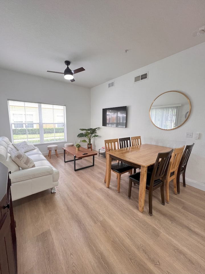 Simply Beautiful Home 4bedroom/3bath -Kissimmee - Kissimmee, FL