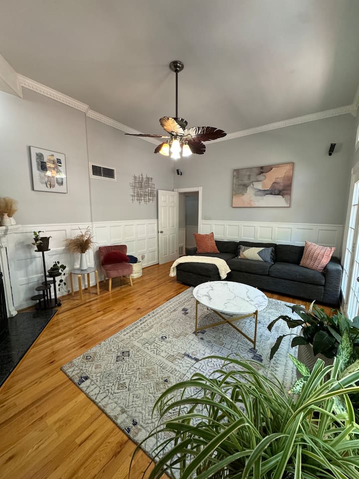 Modern 5br Oasis, Steps Old Town Alexandria & D.c! - Alexandria, VA