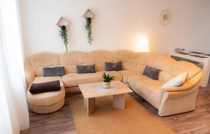 Modernes Apartment Im Grünen, 70m², Ebk - Crailsheim
