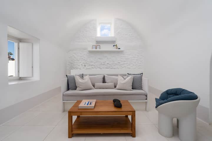 Kalyva - Cycladic Gem In Oia Santorini - Oia