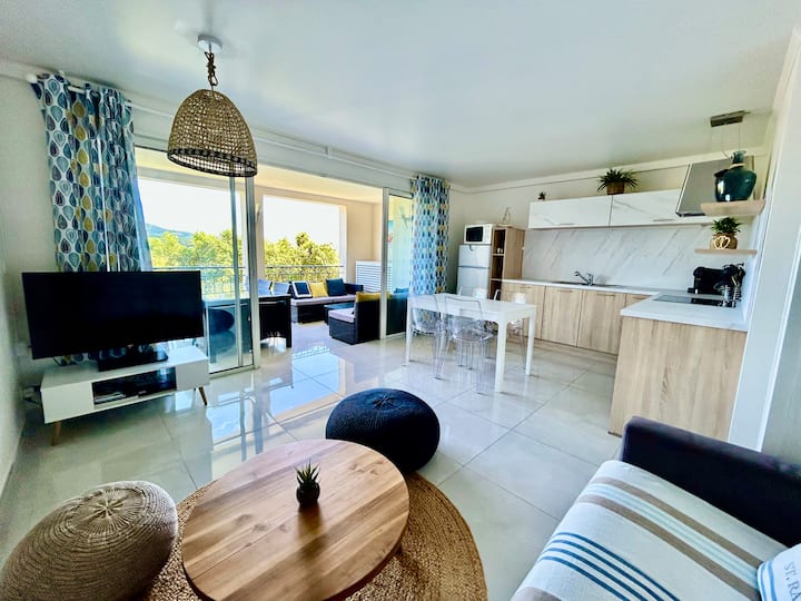 Les Restanques 2143 4 / 5 Personnes Terrasse 3* - Grimaud