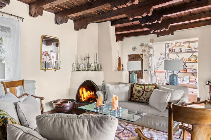 Spanish Pueblo Style In The Heart Santa Fe - Santa Fe