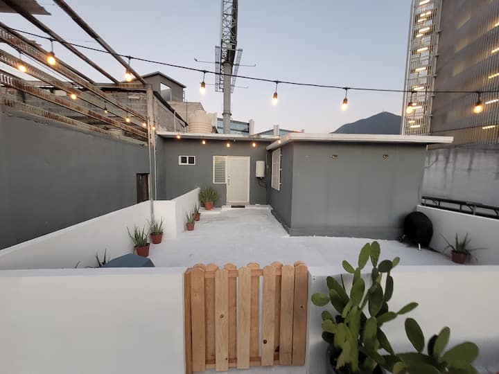 Cómodo Departamento Zona Tec Cercano A Todo. - Guadalupe, Mexico