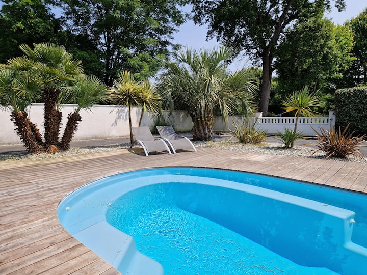 Jolie Villa Landaise; Piscine, Jardin & 4 Chambres - Saint-Girons Plage