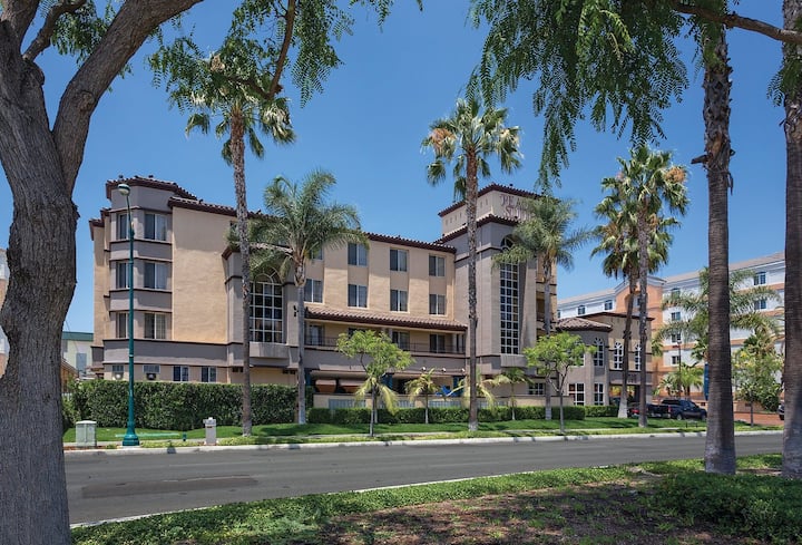 Relaxing Resort Next To Disneyland_ 1 Bedroom - Anaheim, CA