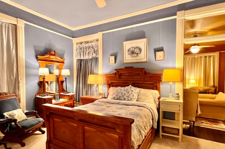 East Lake Suite - Danville Furnished Apartment - Danville, VA