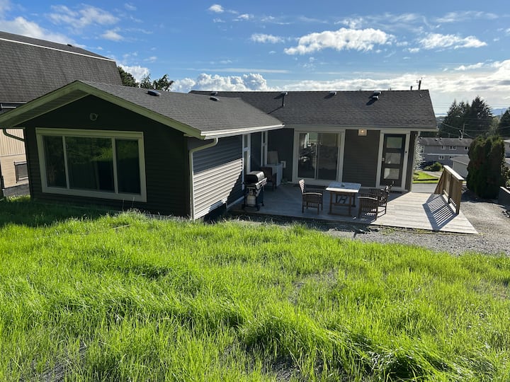 3 Br Serene Forest Sanctuary - Prince Rupert