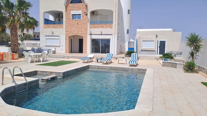 Villa Mimoza S+6 , Piscine, 3 Suites Vue De Mer - 突尼西亞