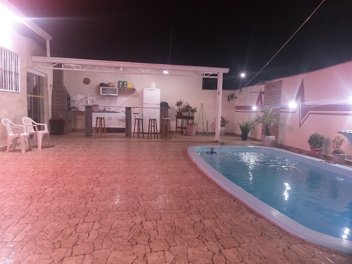 Casa A Trabalho Finais De Semana Max 14 Hóspedes. - Hortolândia