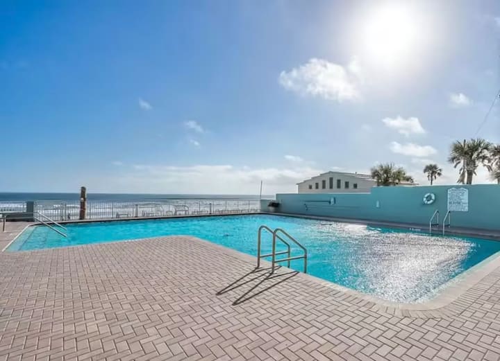 Spectacular Ocean View Condo In Daytona Beach! - Daytona Beach