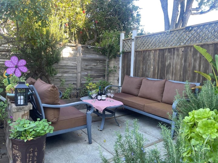 Cozy Garden Suite 2 Bedrooms 4 Beds 1 Bath Parking - Lake Street – San Francisco