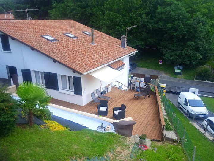Maison Lumineuse Et Au Calme - Hendaye