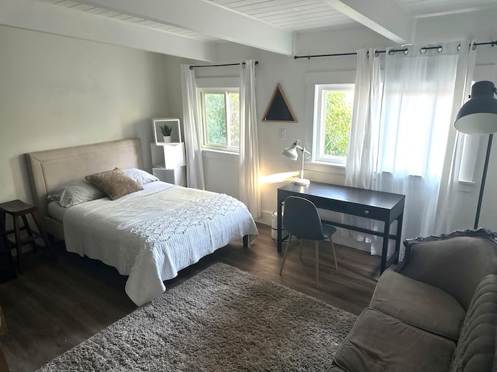 Quiet, Private, Modern - Vallejo, CA