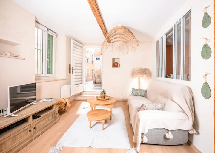 Le Lodge Bonaparte Climatisé Au Coeur De Cassis - Cassis