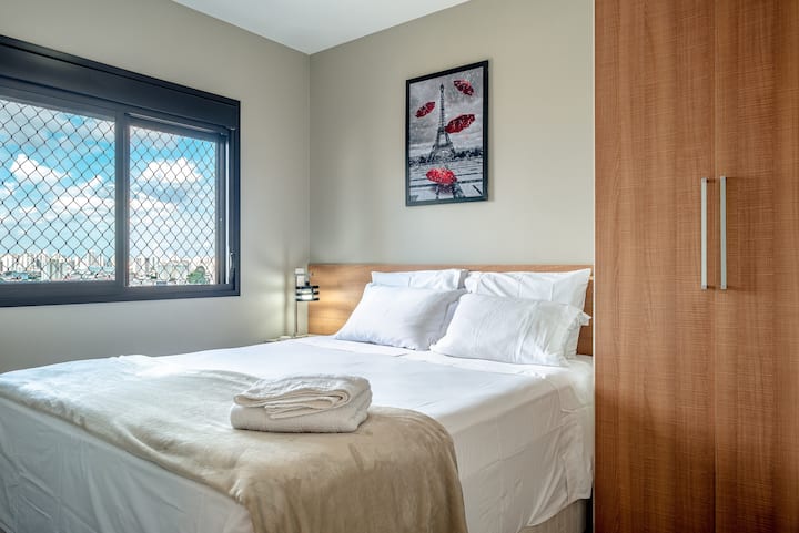 Apartamento Centro Frente Ao Metrô,com Ar /500mb. - Liberdade