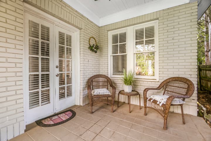 Cloverdale Large Group Duplex  4br  Sleeps 12 - Montgomery, AL