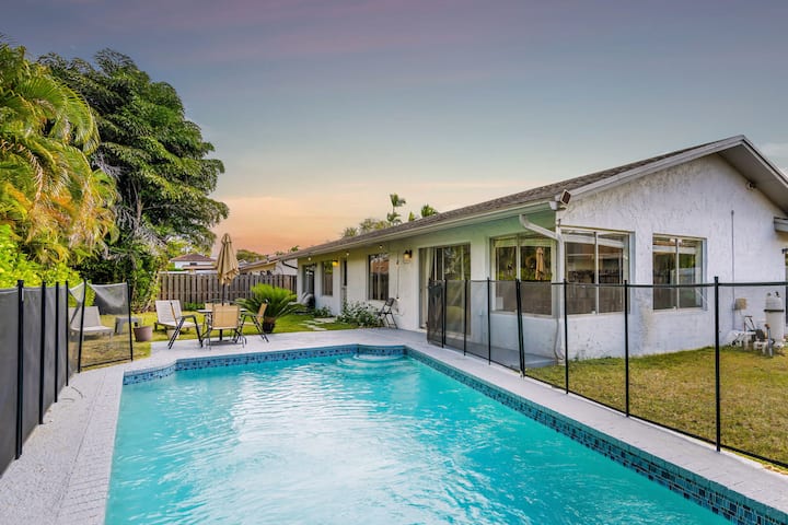 Cozy Home With New Pool And Big Yard. Welcome! - Kendall