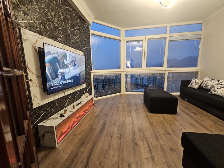 Sky Deluxe Apartment 13 - Tiran