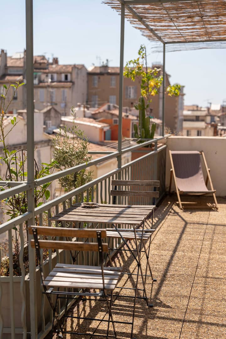 Duplex Avec Terrasse Et Vue Sur Les Toits - Marseille