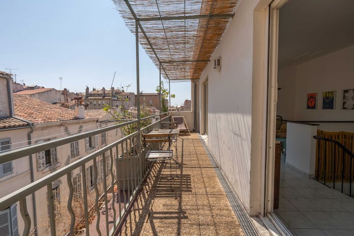 Duplex Avec Terrasse Et Vue Sur Les Toits - Marseille