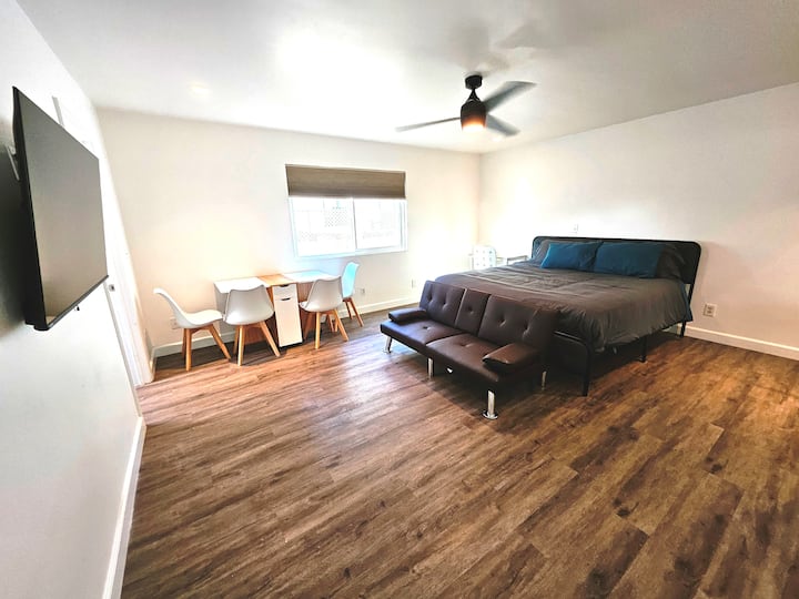 Newly Renovated 2 Br, 1 Bath, Xl Master Suite - Covina, CA
