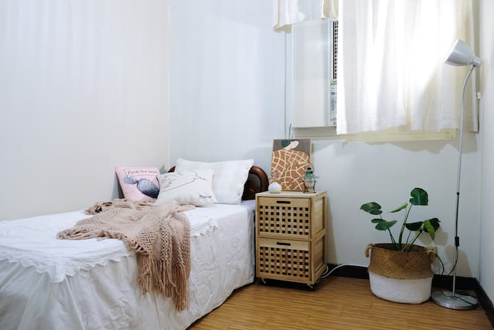 《窗框裡的101》近taipei 101 | 大巨蛋/Short Term Rental - 난강 구