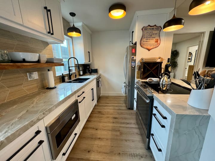 Grooovy Point Loma 2 Bedroom Pad - San Diego, CA