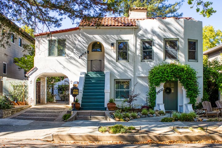 Newly Remodeled Cottage In The Heart Of Sacramento - Sacramento, CA