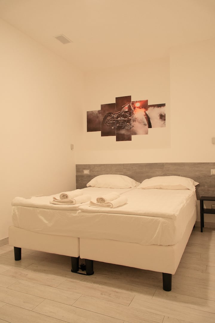 Bed And Rider - La Tana Del Biker Room 2 - Menaggio