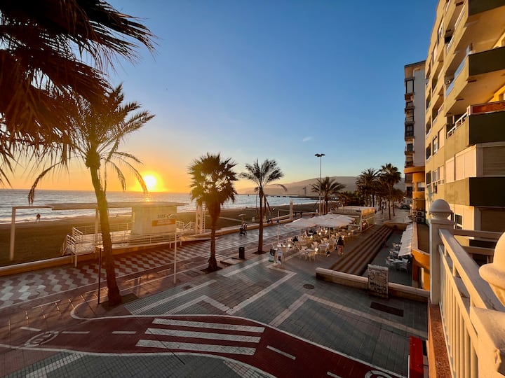 Apartamento En Primera Línea De Playa Wifi - Almería