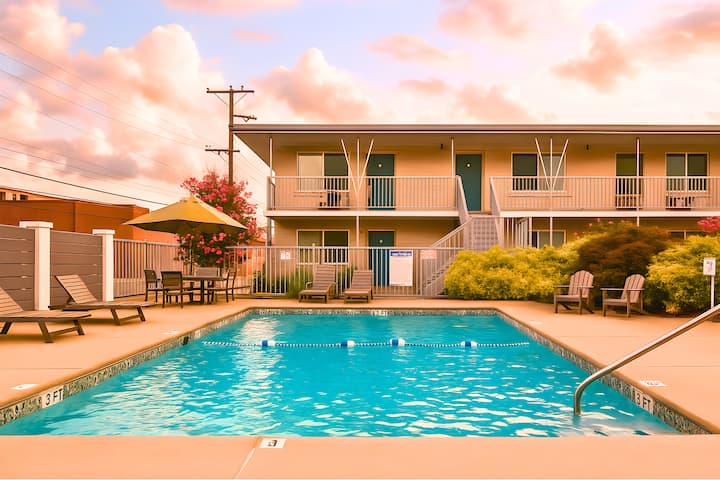 Urban Oasis | Cozy & Stylish | Pool Access